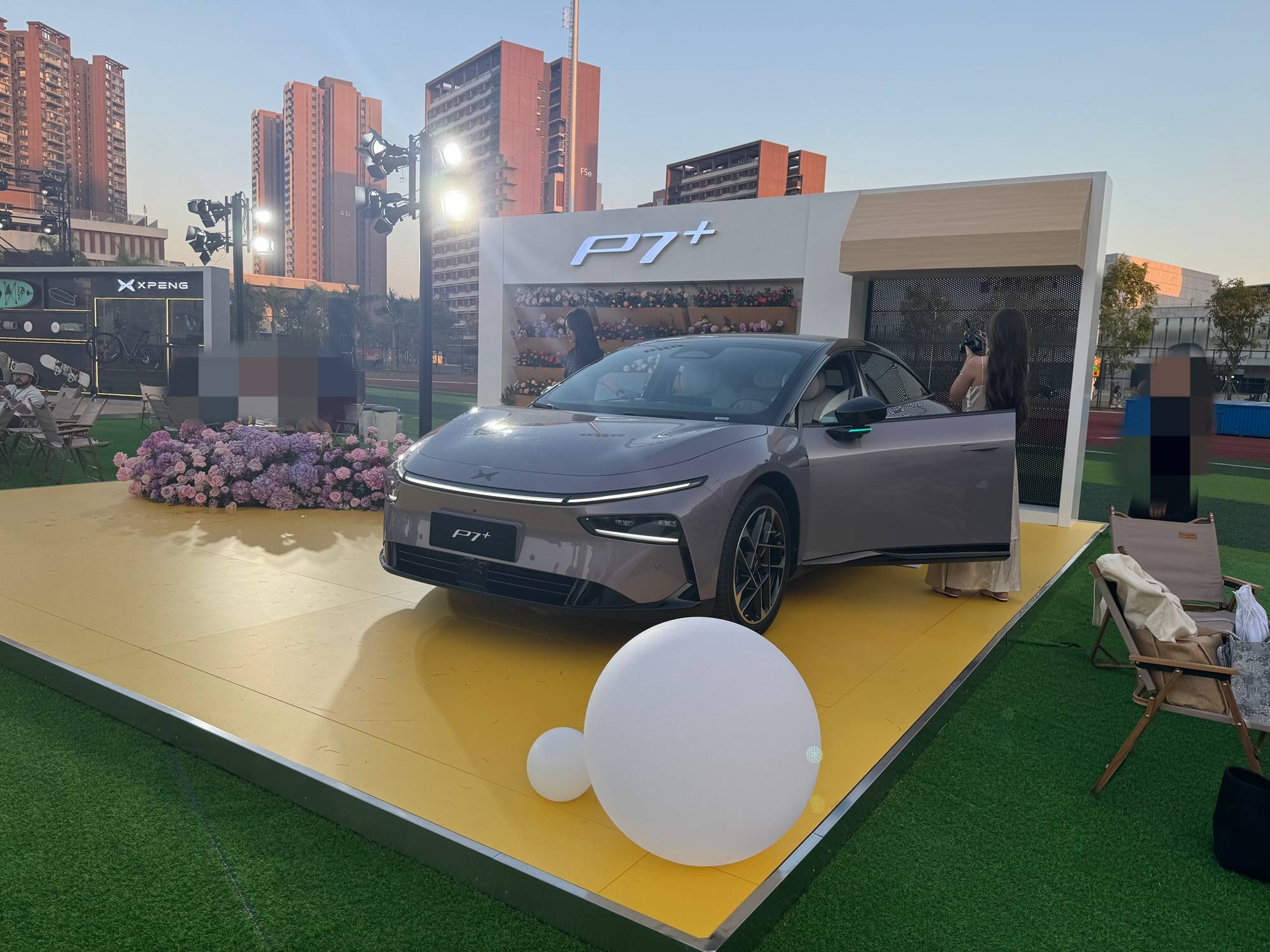 小鹏P7+上市，售价18.68-21.88万，P7+到底+了啥？怎么选不吃亏？_搜狐汽车_搜狐网