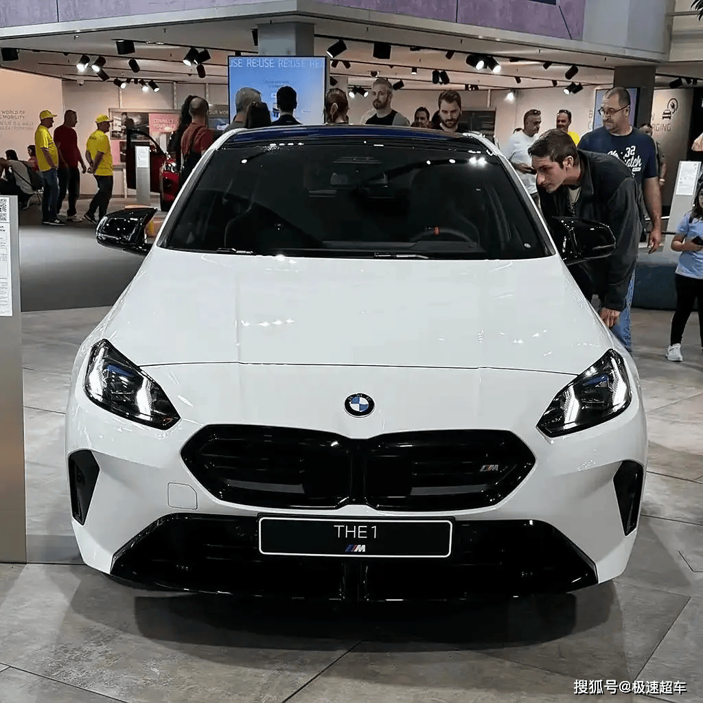 海外不足15W，2025宝马1系轿车焕新登场_搜狐汽车_搜狐网