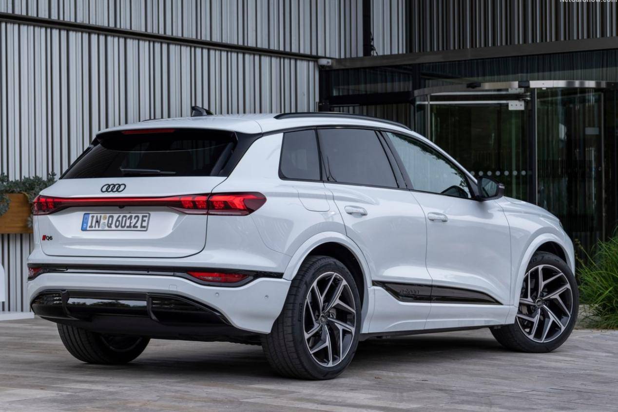 奥迪Q6 etron来袭，PPE架构能否助其领跑纯电SUV市场？_搜狐汽车_搜狐网