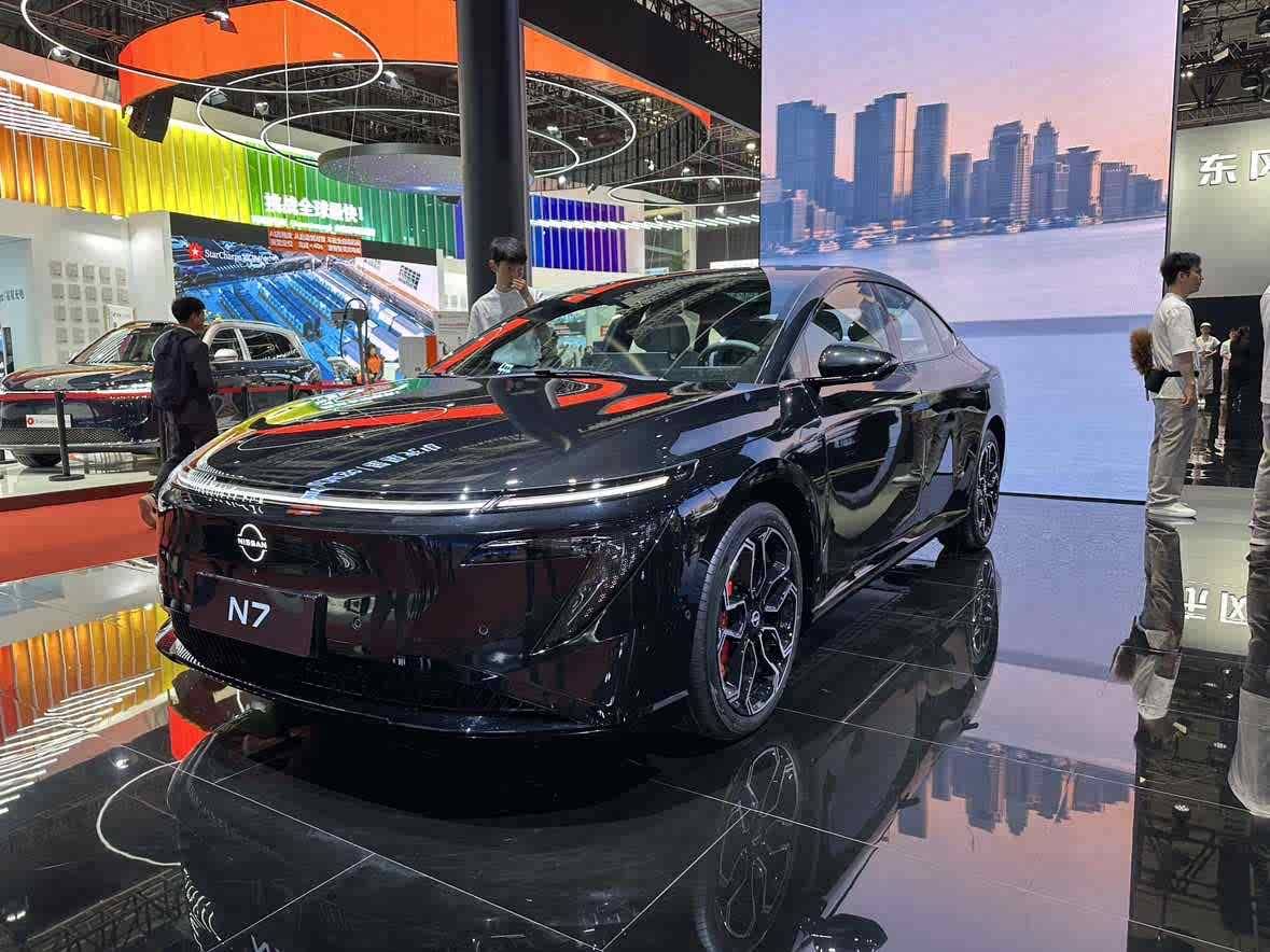 2025上海车展：日产N7正式亮相 未来还将推出8款新能源车型_搜狐汽车_搜狐网