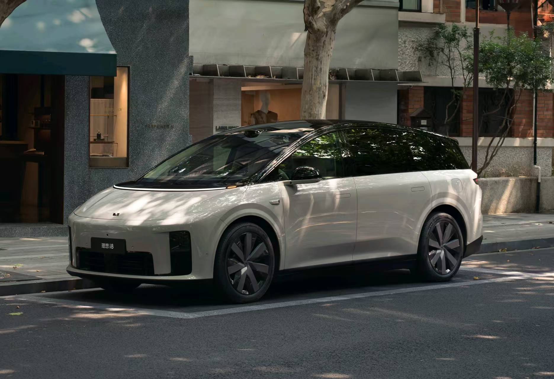 32.18万元起，MEGA“化身”理想i8正式上市，李想：越看越好看_搜狐汽车_搜狐网