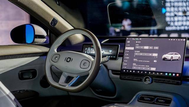 联合引擎｜11.99万起步，长安启源A06配置到底有多“越级”？_搜狐汽车_搜狐网