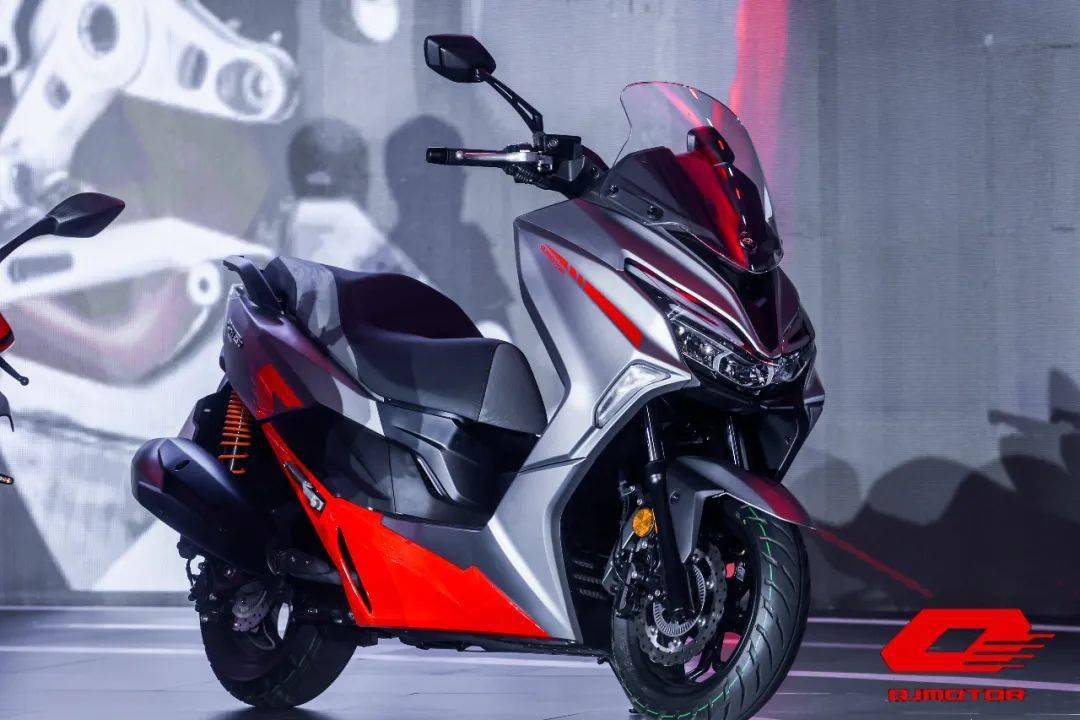 69999元，赛921上市！QJMOTOR四款新品亮相，全新智能架构发布_搜狐汽车_搜狐网