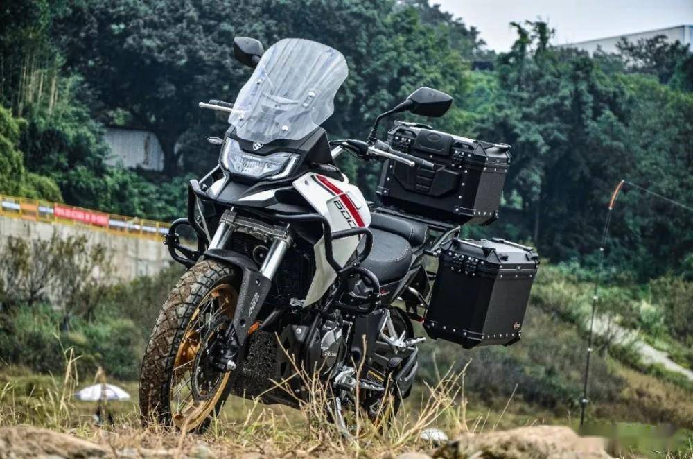 同级别配置、排量王者——赛科龙RX600静态解读_搜狐汽车_搜狐网