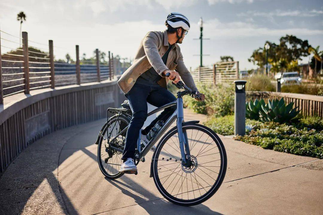 Trek发布全新FX入门系列 更具性价比的平把公路车选择_搜狐汽车_搜狐网