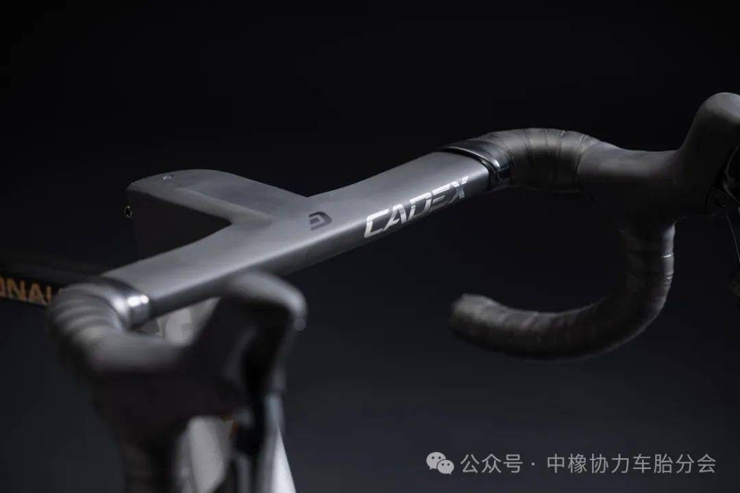 CADEX发布全新轮组、真空胎以及两款一体把_搜狐汽车_搜狐网
