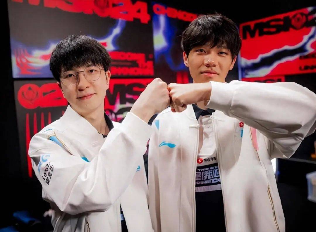 BLG 3-1战胜T1晋级胜决，Faker遭左手单杀道心破碎，跌入败者组！_比赛_岩雀_中路