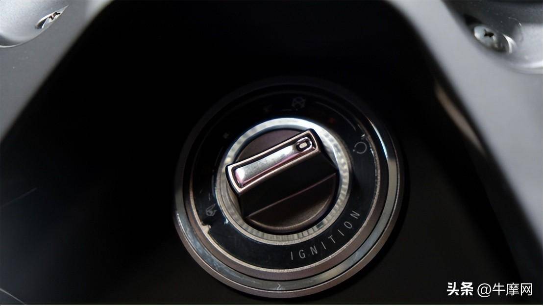 光阳发布全新跨界车型X350,同时推出30周年纪念版ST250_搜狐汽车_搜狐网