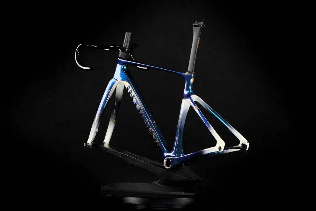 【P11再起】incolor “全局最优解” INTROPY SPEEDSTER公路车发布_搜狐汽车_搜狐网