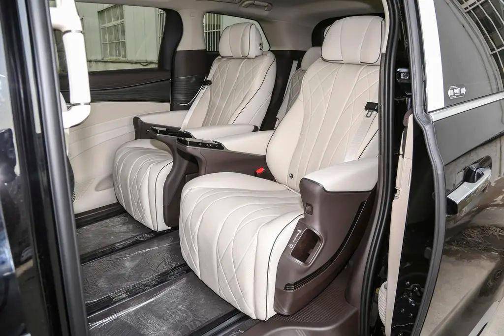 高端插混MPV的对决，别克GL8 PHEV和腾势D9 DM-i，谁更胜一筹？_搜狐汽车_搜狐网