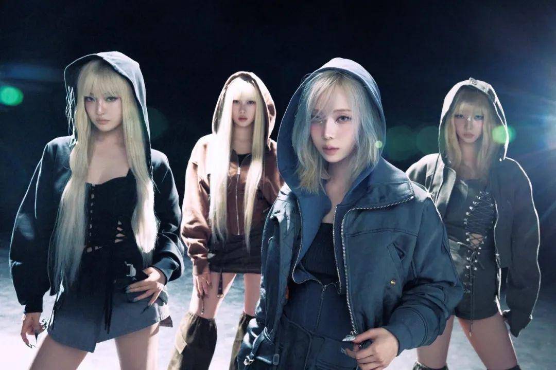 「Y2K」已成过去，「Y3K」才是进行时_风格_赛博_时尚