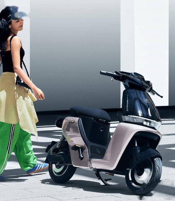 九号电动自行车 Nz 90 和 Cz 90 上架，首发价 4599 元起_搜狐汽车_搜狐网