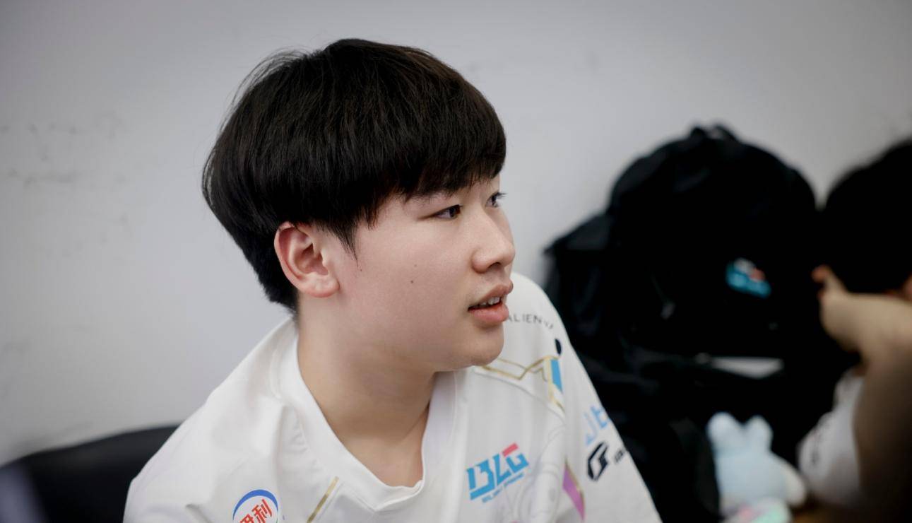 强强对决！WBG大战BLG，NIP恐惨遭六连败？_比赛_Rookie_选手