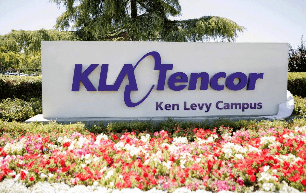 【企业热点】KLA第四季度营收25.69亿美元，本财年净利润27.6亿美元_Wallace_Rick_经营