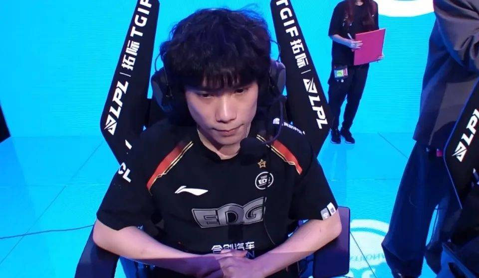 LPL最后的水鬼！EDG完成终局绝杀，全力帮助WE，御三家还有希望_比赛_战队_成功