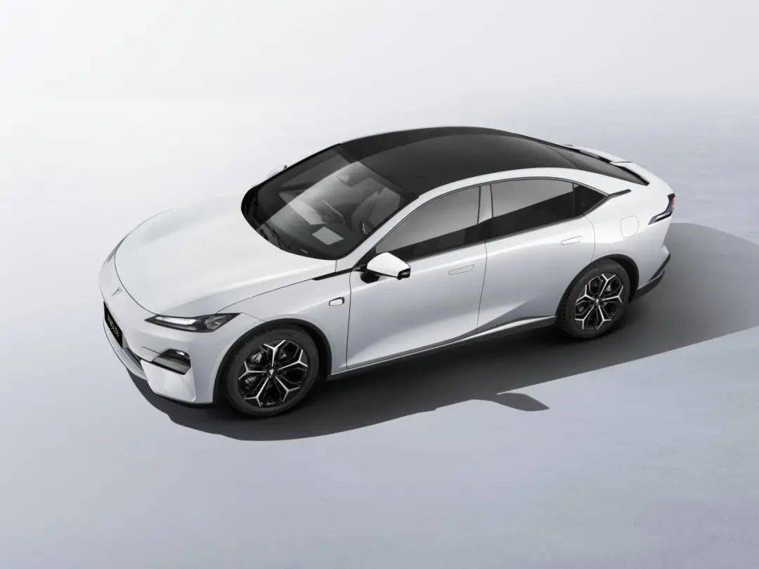 深蓝2025款SL03震撼上市，售价11.99-14.69万元，你心动了吗？_搜狐汽车_搜狐网