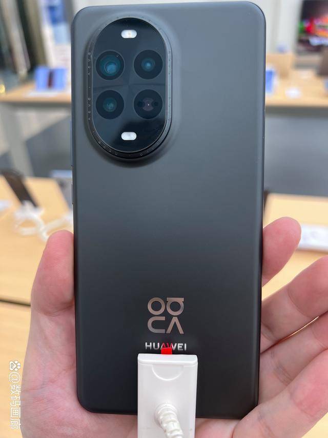 颠覆想象！华为nova13 Pro，让自拍与续航从此不再是难题！_手机_功能_摄像