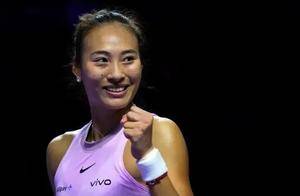 CCTV5直播！WTA年终总决赛:郑钦文将对阵保利尼，若赢球=四强！_比赛_巴金娜_门萨巴伦卡