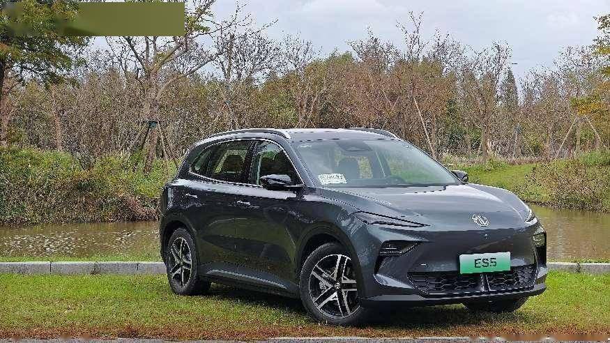 MG ES5试驾体验：紧凑级SUV中的“实在”之选，操控与空间并存_搜狐汽车_搜狐网