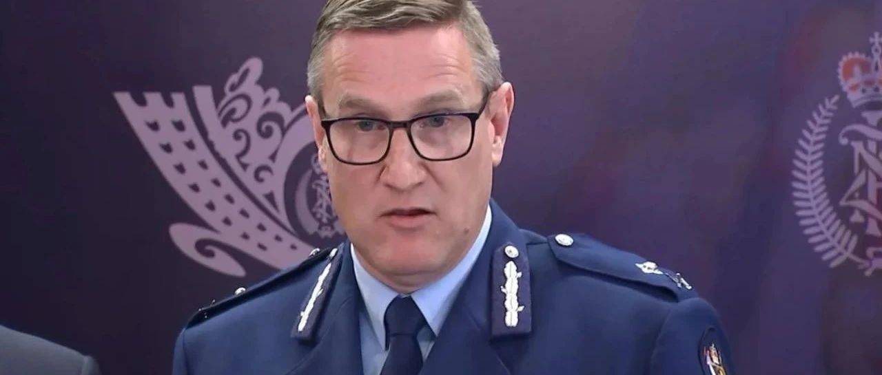 新西兰警方第二号人物，正接受犯罪调查_Jevon_领导职务_Clark