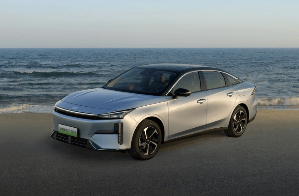 吉利银河L6 EM-i预售开启，预售价9.28万起，综合续航超2000km！_搜狐汽车_搜狐网