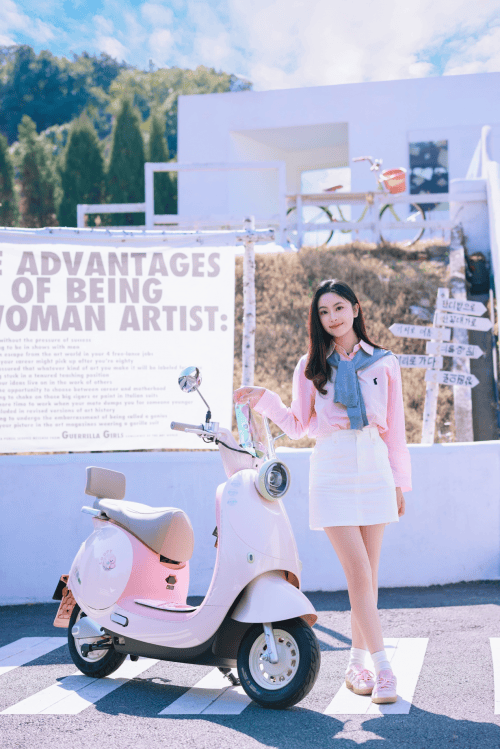 做自己的女明星，绿源 LOOPY 联名骑行搭子给你无限力量_搜狐汽车_搜狐网