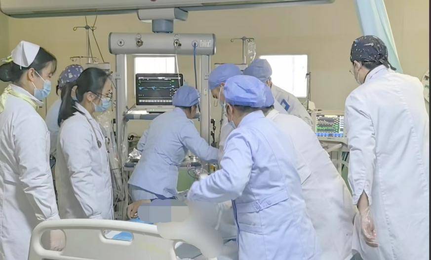 永州市中医医院ICu成功救治心跳骤停80岁高龄患者_抢救_严重_视神经