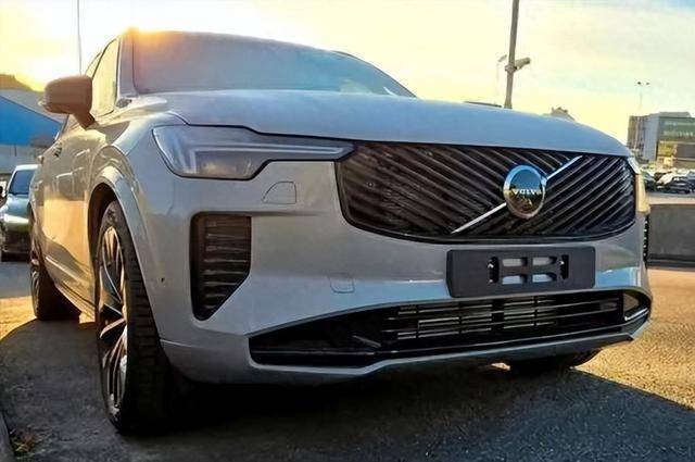 沃尔沃全新XC90将亮相上海车展，2.0T轻混/插混双动力来袭！_搜狐汽车_搜狐网