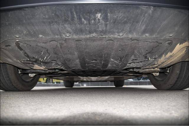 短途动态试驾蔚来ES6：拥有490Ps的马力，可4.5s破百，能入手吗？_搜狐汽车_搜狐网