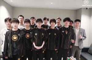 WB3-0狼队，小麦打爆道崽，暖阳实力倒退5年，小胖心态很好_梓墨_比赛_闪现