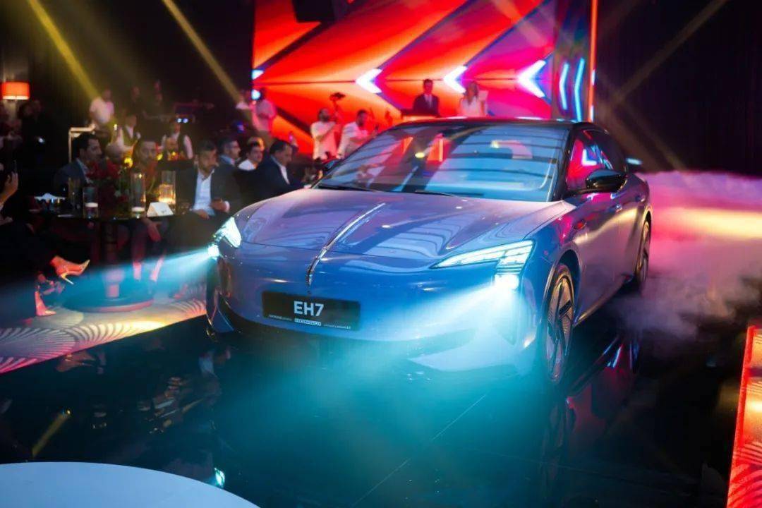 红旗EH7与天工08闪耀约旦！中东新能源市场迎来新力量_搜狐汽车_搜狐网