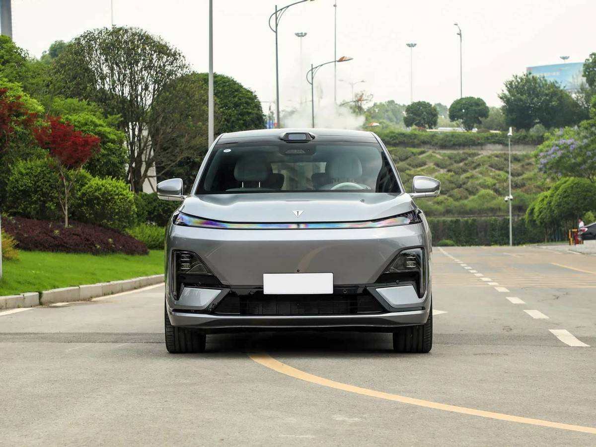 深蓝S09上市：20.49万起，6座大型SUV搭载华为高阶驾驶辅助，你心动了吗？_搜狐汽车_搜狐网