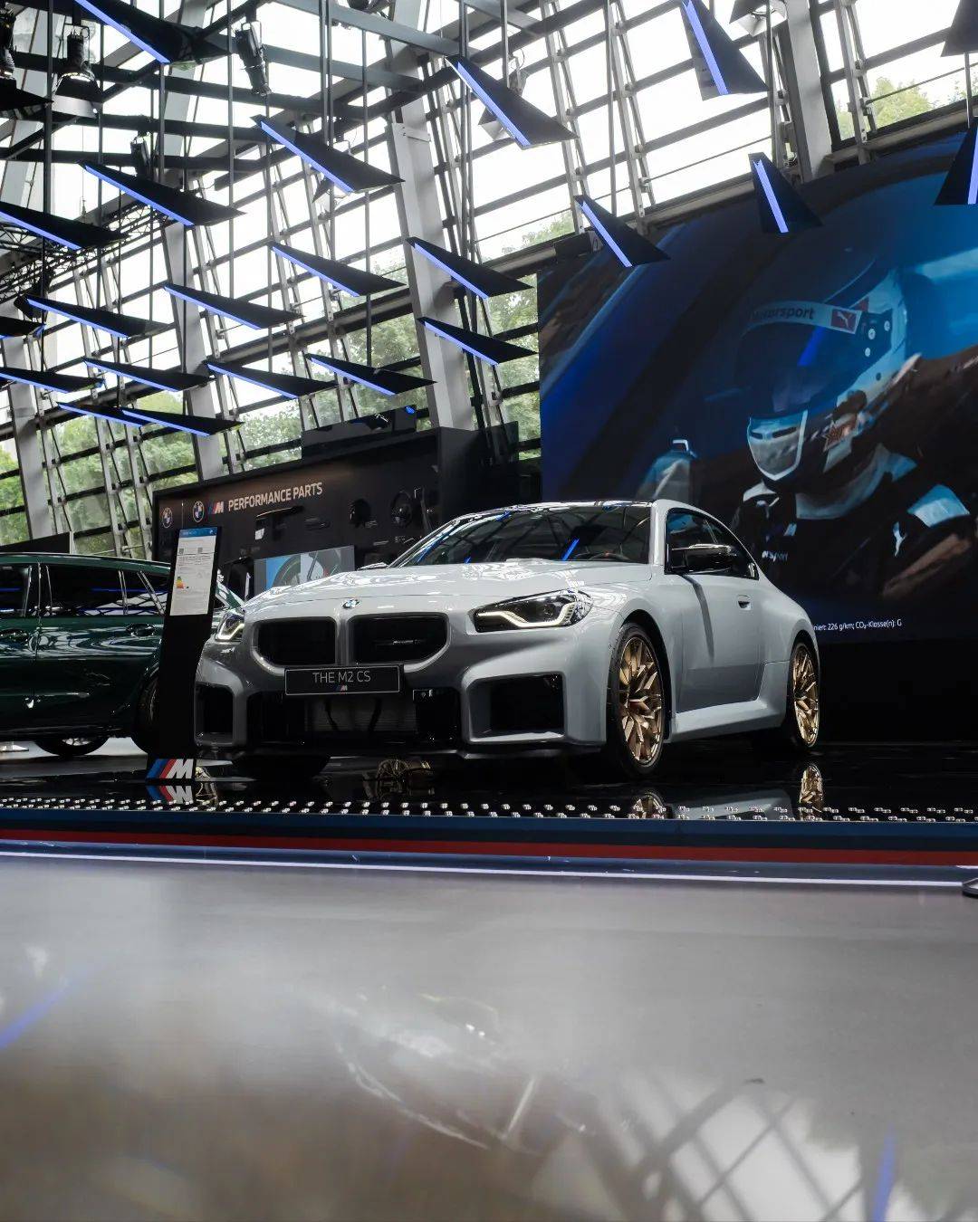 辨识度太强了！全新宝马M2 CS亮相慕尼黑宝马世界_搜狐汽车_搜狐网
