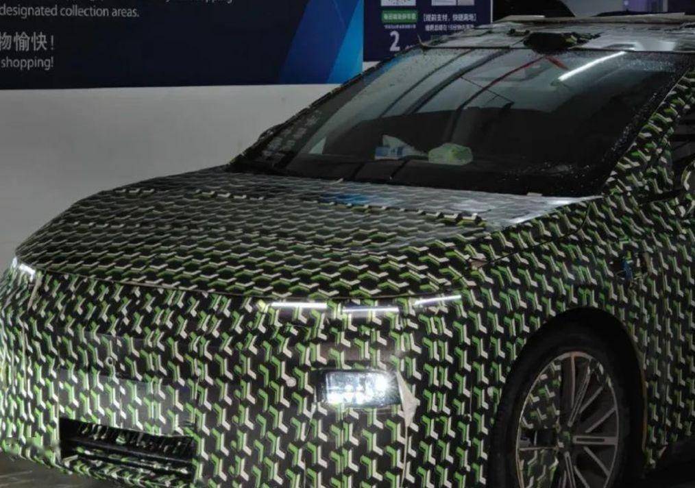 15万买650km续航+激光雷达？零跑B01实测打脸小鹏MONA M03_搜狐汽车_搜狐网