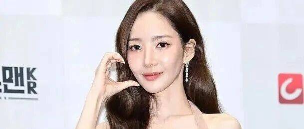 韩女星久违现身仍保持37kg？过度骨感消瘦令网友担忧_朴敏英_作品_观众