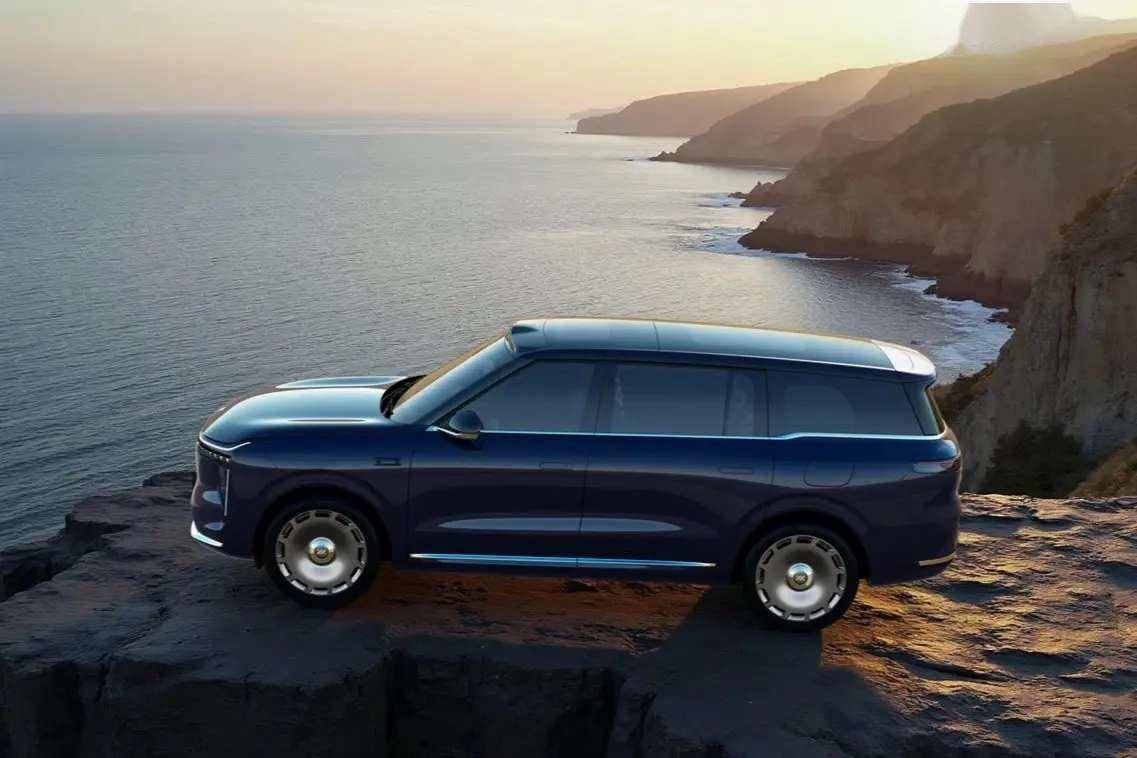 4D机械按摩座椅，全新智己LS9亮相成都车展！_搜狐汽车_搜狐网