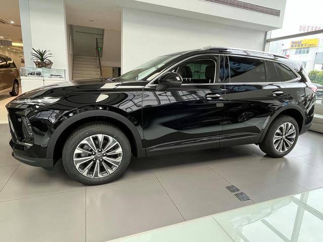 全新别克昂科威plus正式上市，237马力+9AT变速箱