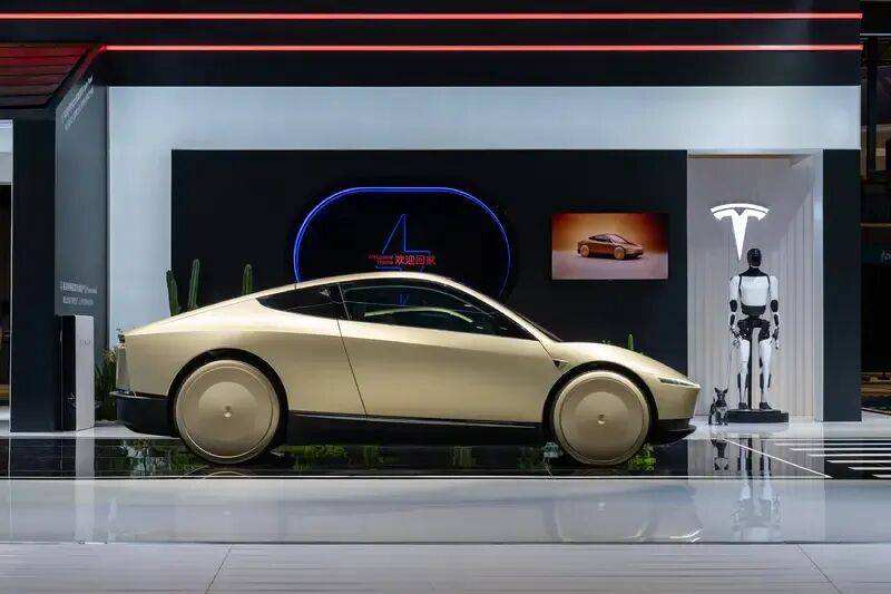 【名车生活】特斯拉Cybercab亮相_搜狐汽车_搜狐网