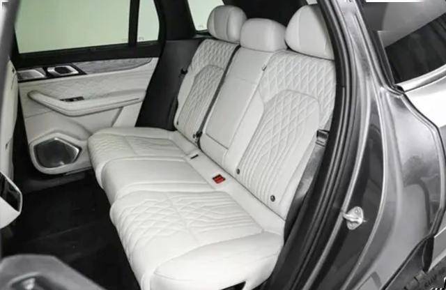 告别繁杂参数2026款领克09四驱探索版带来的这份家庭踏实感_搜狐汽车_搜狐网