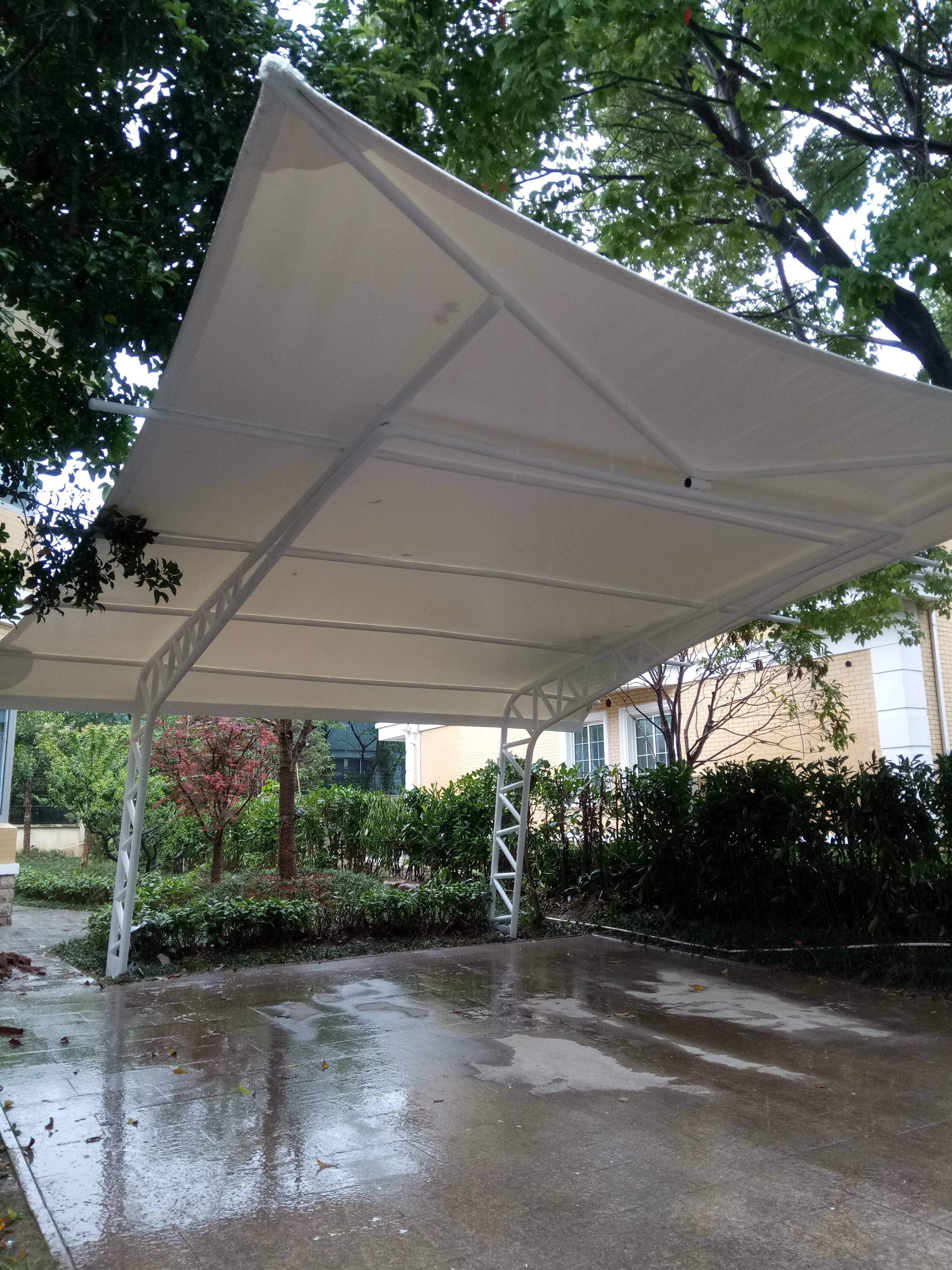 7 字型停车棚选购指南：价格、品牌与性价比全解析_搜狐汽车_搜狐网