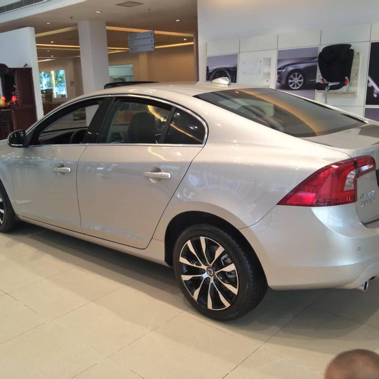 逆流式冷却塔生产厂哪家技术强？逸致冷却设备给你答案_采购_服务_资质